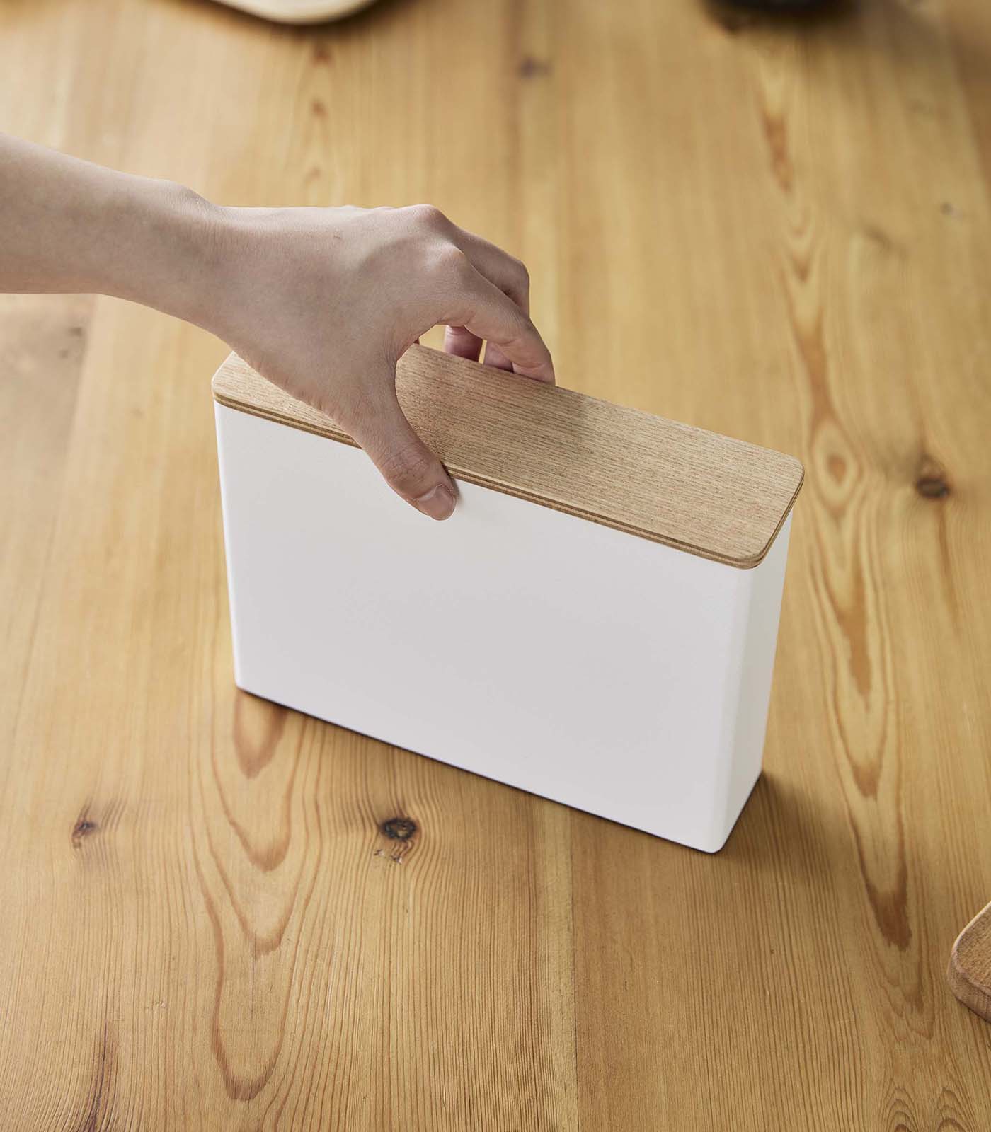 Coffee Filter Case - Size 04 - Steel + Wood - Yamazaki Home